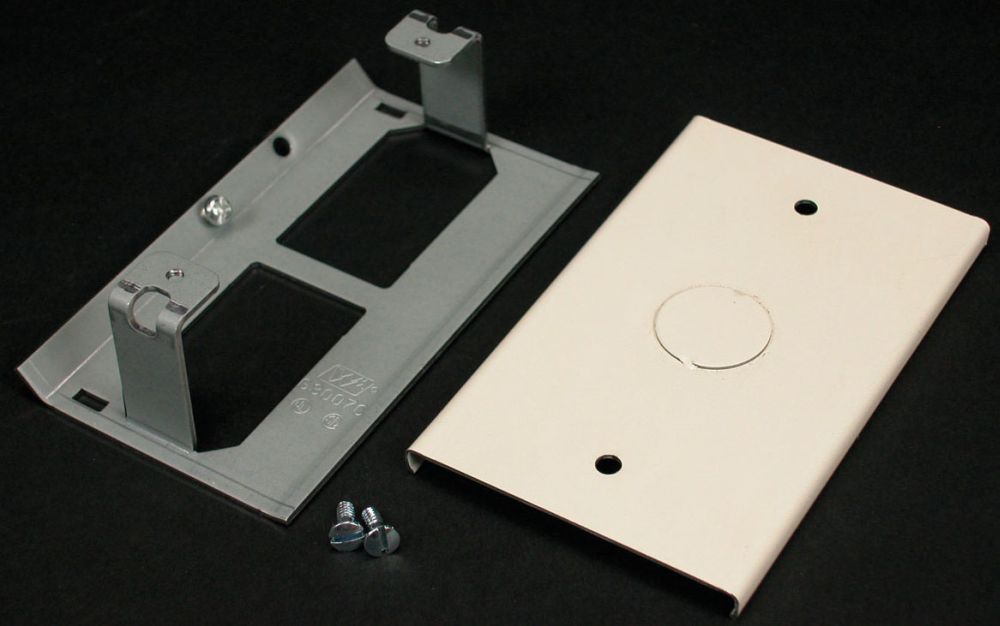 Wiremold G3036HE Steel Blank Cover 3000 Gray | Gordon Electric Supply, Inc.