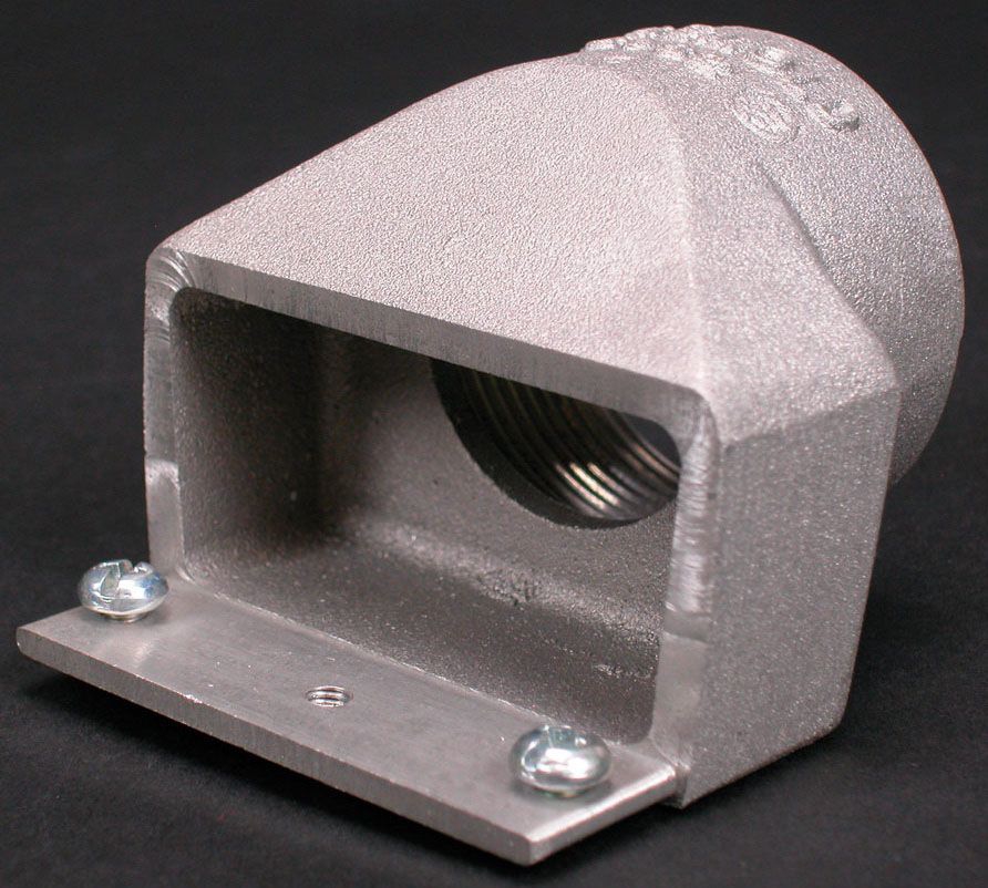 Wiremold G3082 Steel Conduit Connector 3000 Gray | Gordon Electric ...