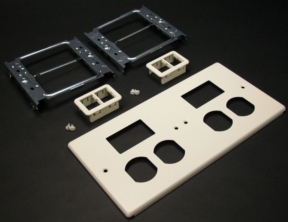 WIREMOLD V4047-2BBTT : 4-GANG W/TWO DUPLEX AND TWO TRACJK | Gordon ...