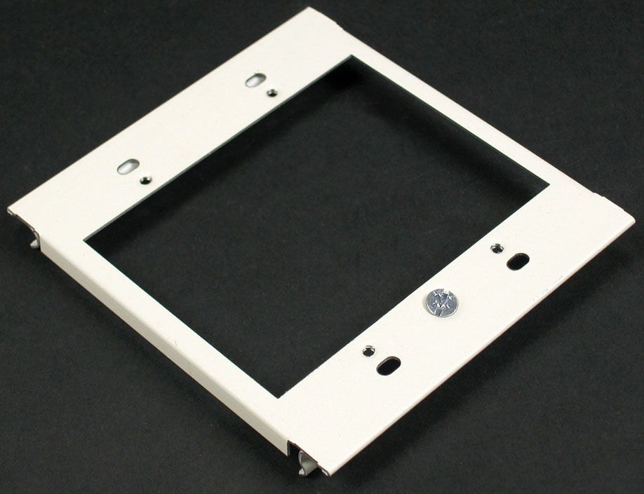 WIREMOLD V6007C-2 : STEEL DEVICE PLATE 2G 6000 IVORY | Gordon Electric ...