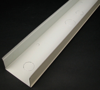 WIREMOLD V3000B : STEEL RACEWAY BASE 3000 IVORY | Gordon Electric ...