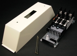 WIREMOLD V3046KTSQ : STEEL CIRCUIT BREAKER HOUSING IVORY | Gordon ...